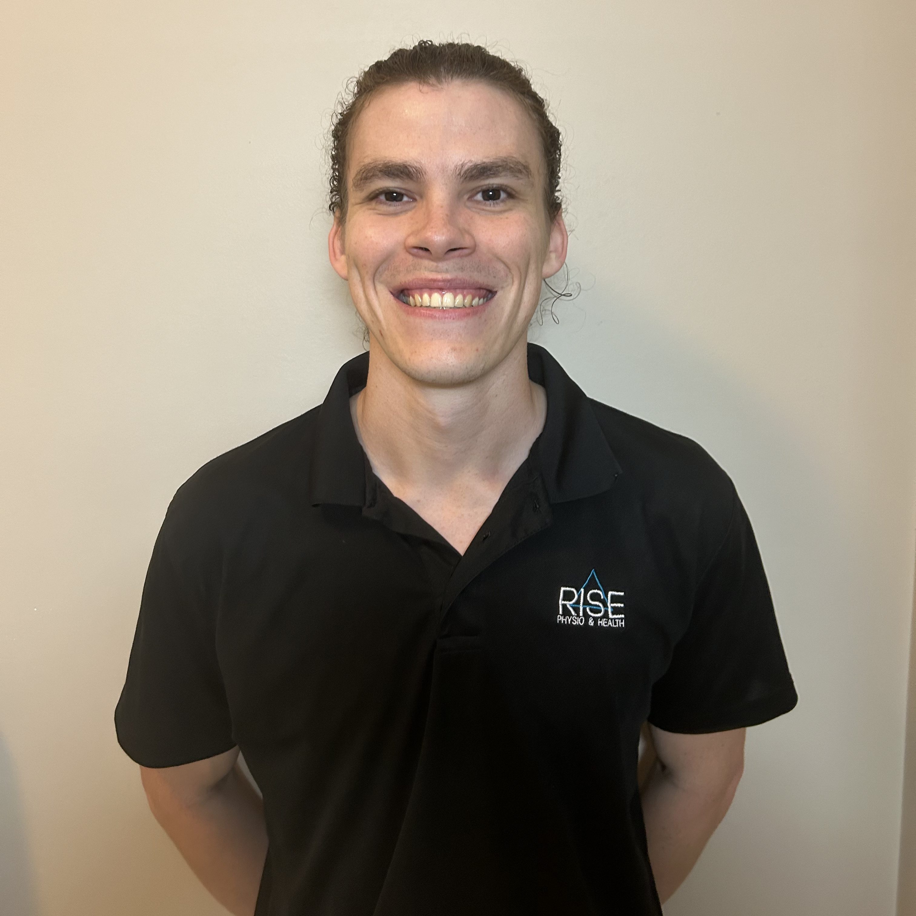 Meet the staff – 3143 0772