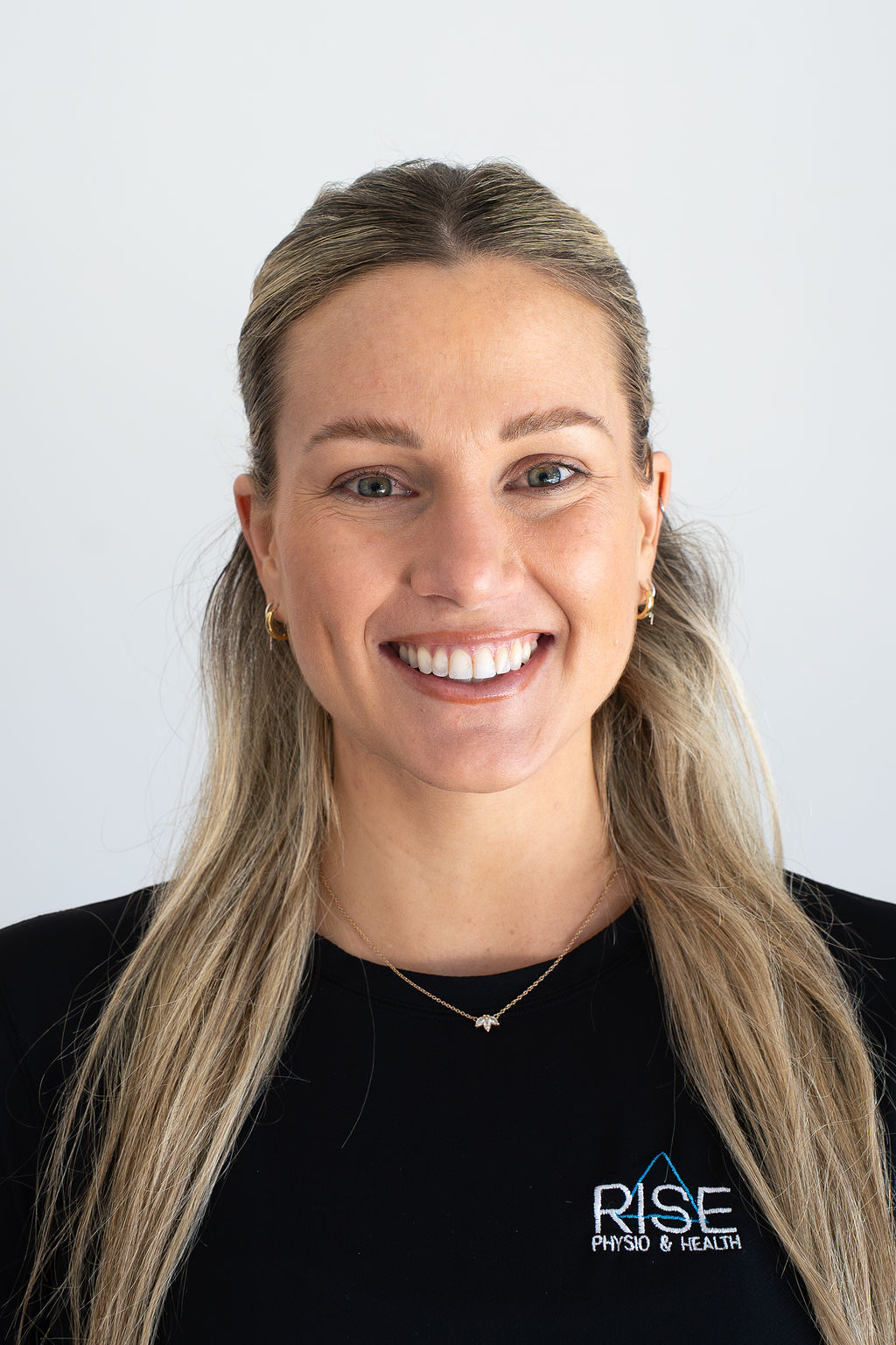 Meet the staff – 3143 0772